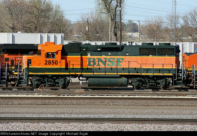 BNSF 2850